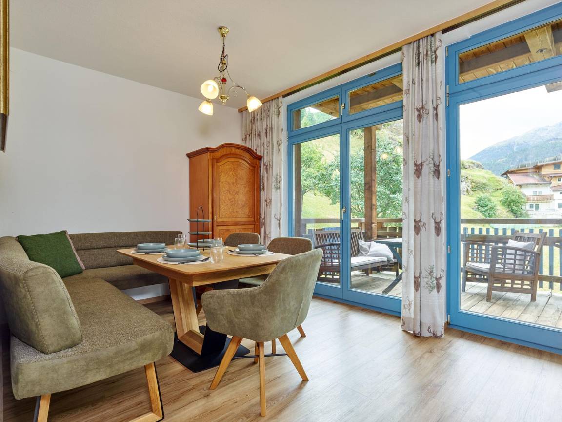 120 M² Ferienwohnung ∙ 3 Schlafzimmer ∙ 6 Gäste - Hochgurgl