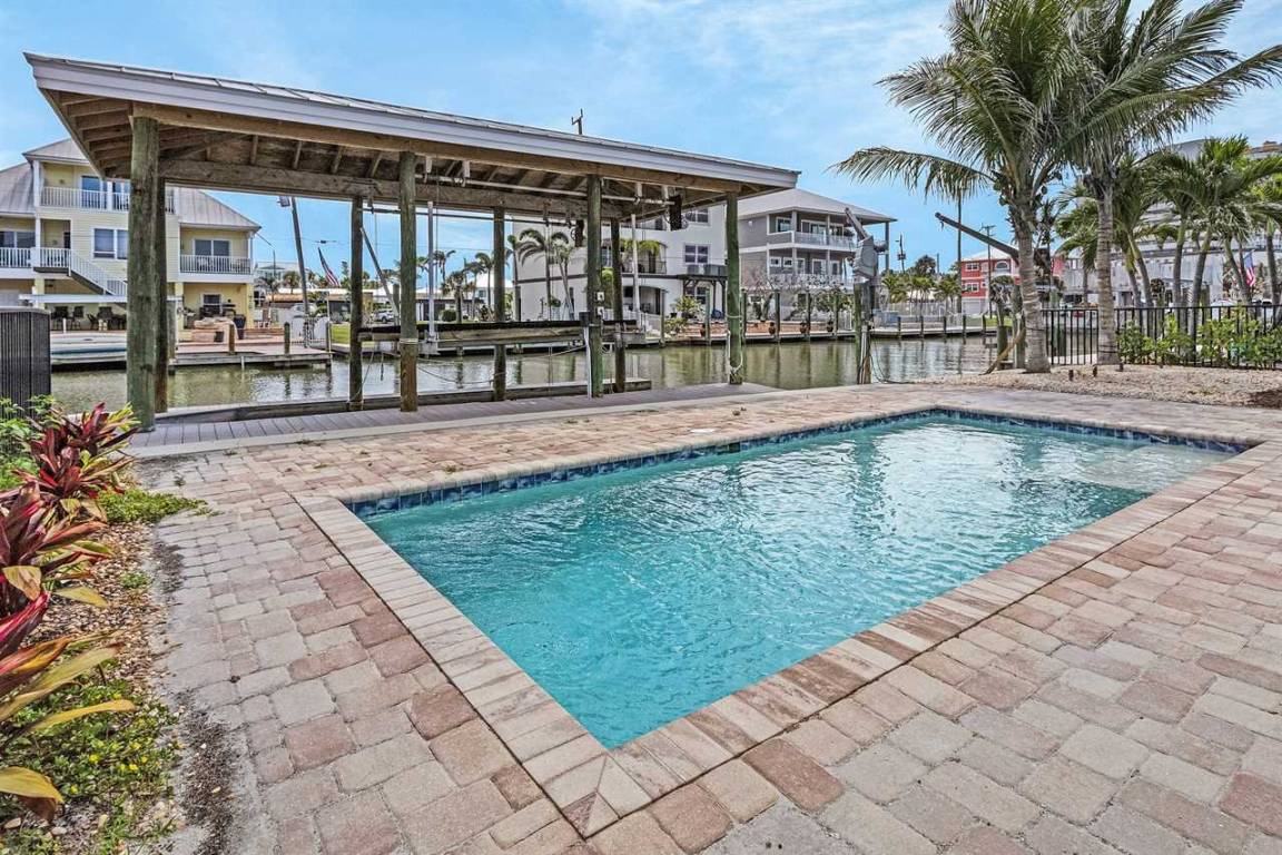 236 M² House ∙ 3 Bedrooms ∙ 6 Guests - Fort Myers Beach, FL