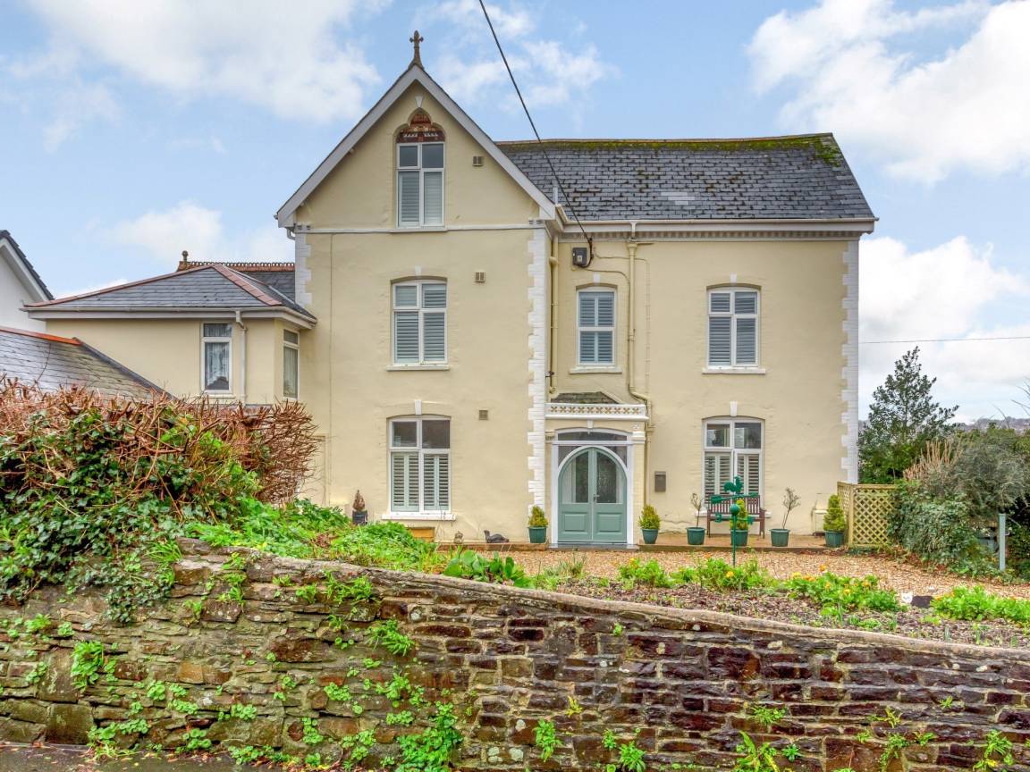 Cottage ∙ 6 Bedrooms ∙ 12 Guests - Appledore