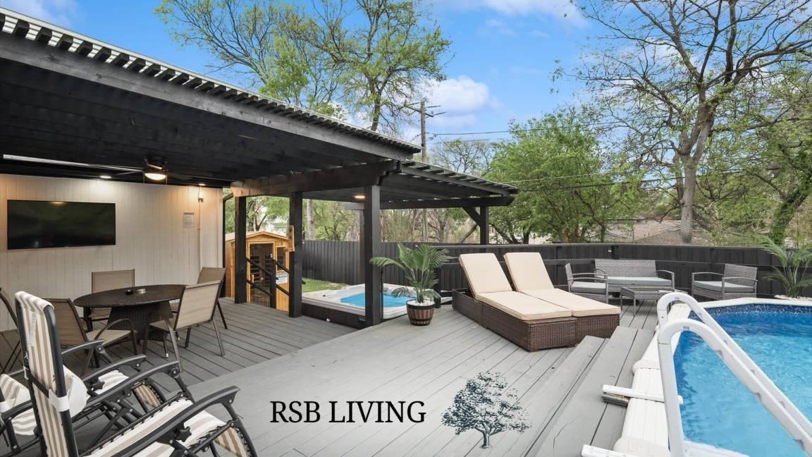 190 M² Ferienhaus ∙ 4 Schlafzimmer ∙ 16 Gäste - Dallas, TX