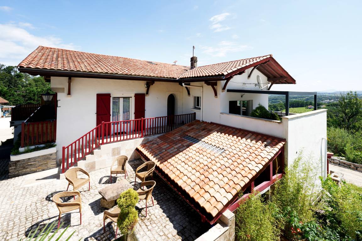120 M² Appartement ∙ 4 Chambres ∙ 12 Personnes - Hendaye