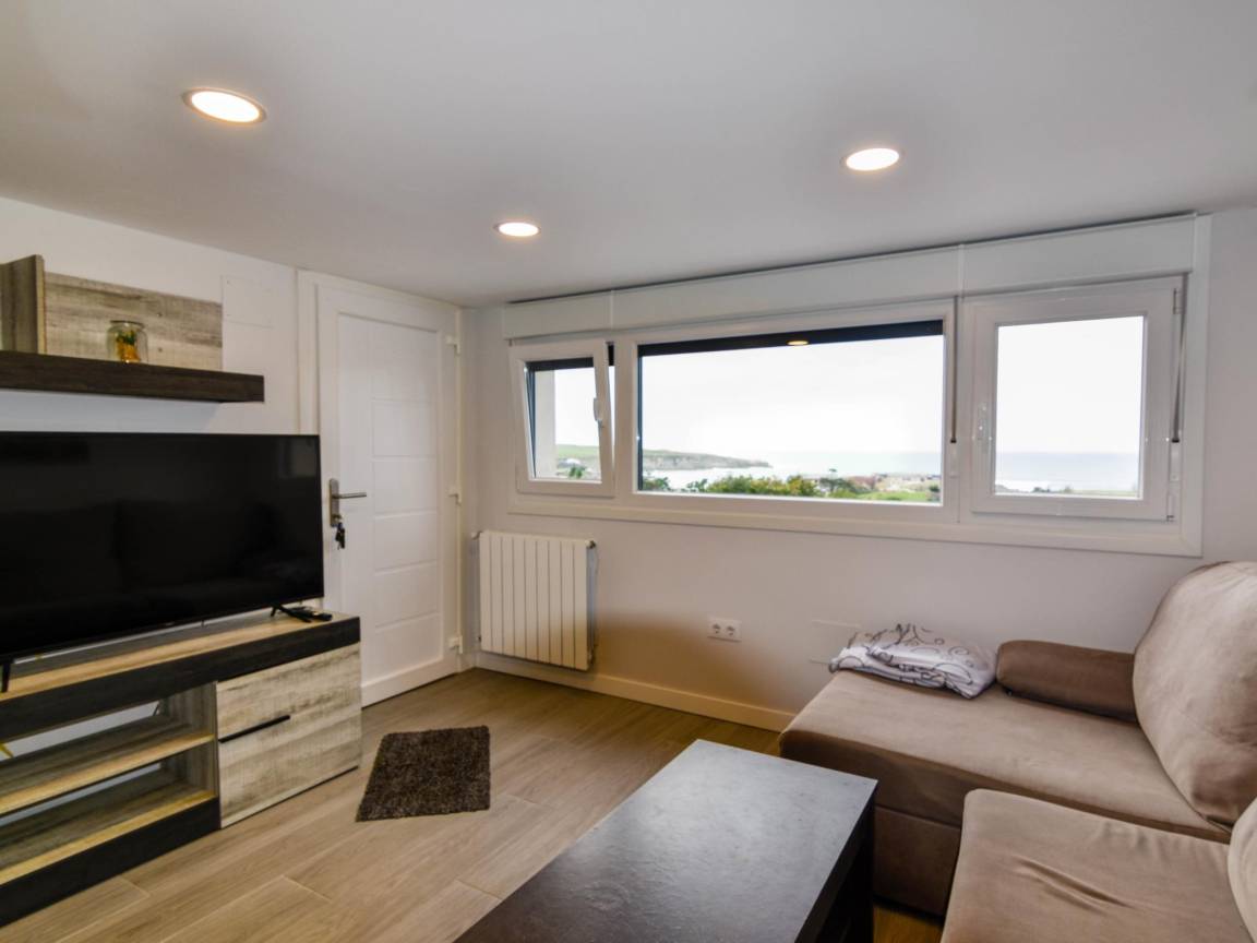 120 M² Villa ∙ 3 Bedrooms ∙ 6 Guests - Santander, Spain