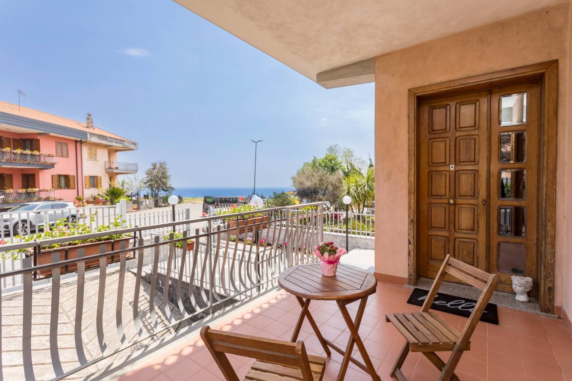 200 M² Villa ∙ 4 Bedrooms ∙ 13 Guests - Milo