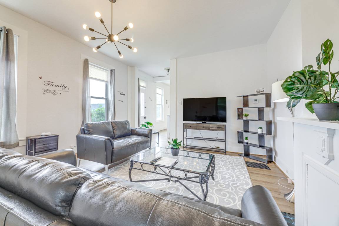 148 M² House ∙ 3 Bedrooms ∙ 10 Guests - University Of Cincinnati