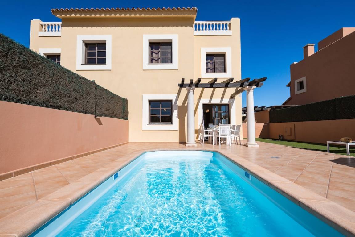 118 M² Villa ∙ 3 Slaapkamers ∙ 6 Gasten - Corralejo