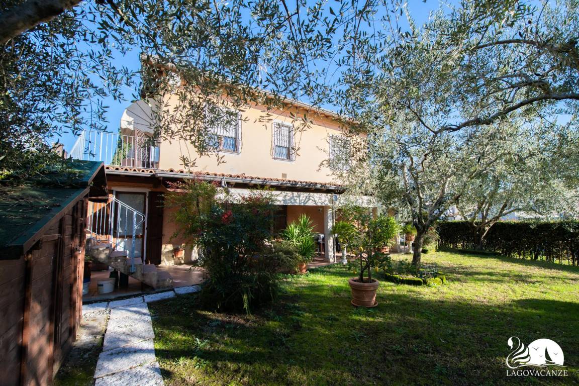 60 M² Ferienwohnung ∙ 2 Schlafzimmer ∙ 5 Gäste - Padenghe sul Garda