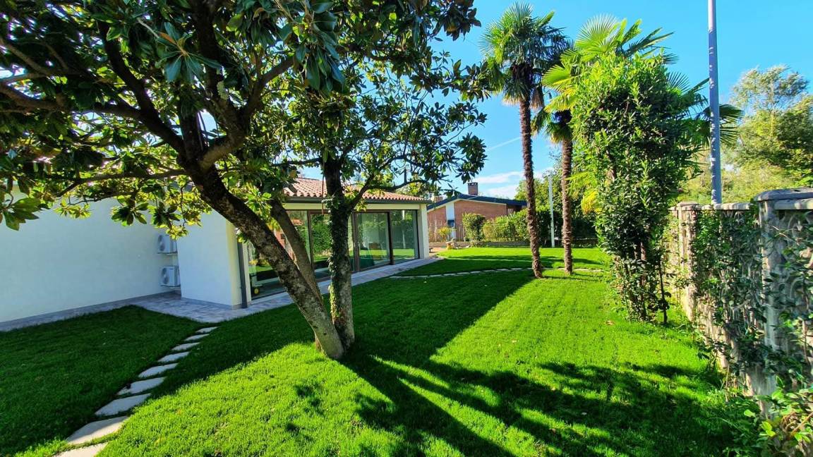 136 M² Villa ∙ 3 Bedrooms ∙ 8 Guests - Monfalcone