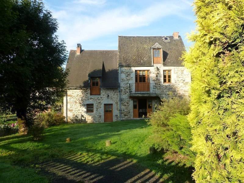 97 M² Gîte ∙ 3 Chambres ∙ 4 Personnes - Orcival