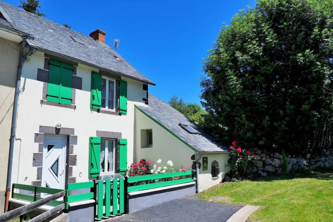 61 M² Gîte ∙ 2 Chambres ∙ 5 Personnes - Orcival