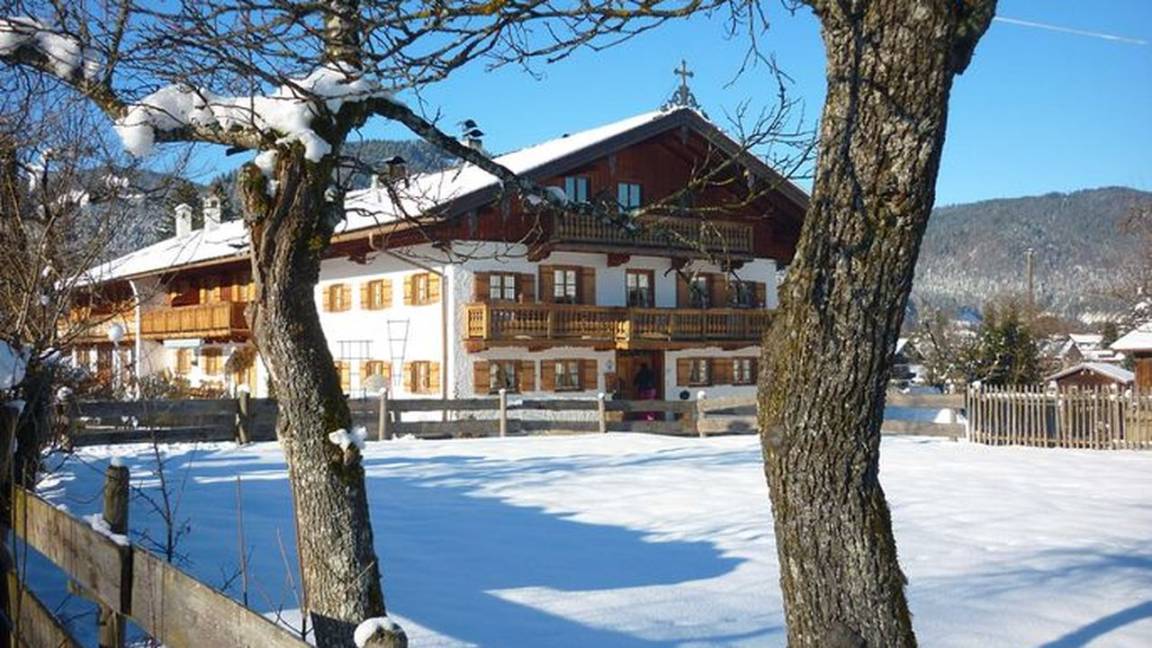 120 M² Ferienwohnung ∙ 2 Schlafzimmer ∙ 4 Gäste - Gmund am Tegernsee