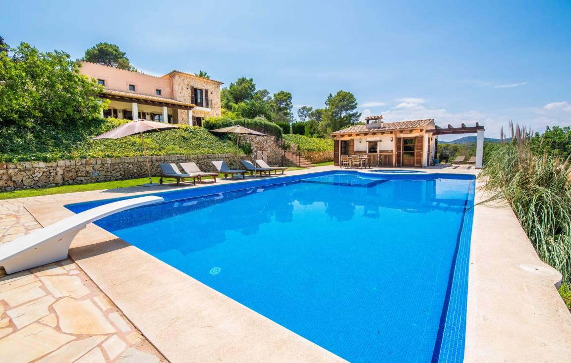 243 M² Huis ∙ 4 Slaapkamers ∙ 8 Gasten - Porto Cristo