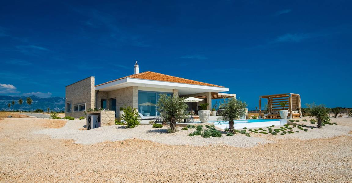 230 M² Villa ∙ 4 Bedrooms ∙ 7 Guests - Novalja