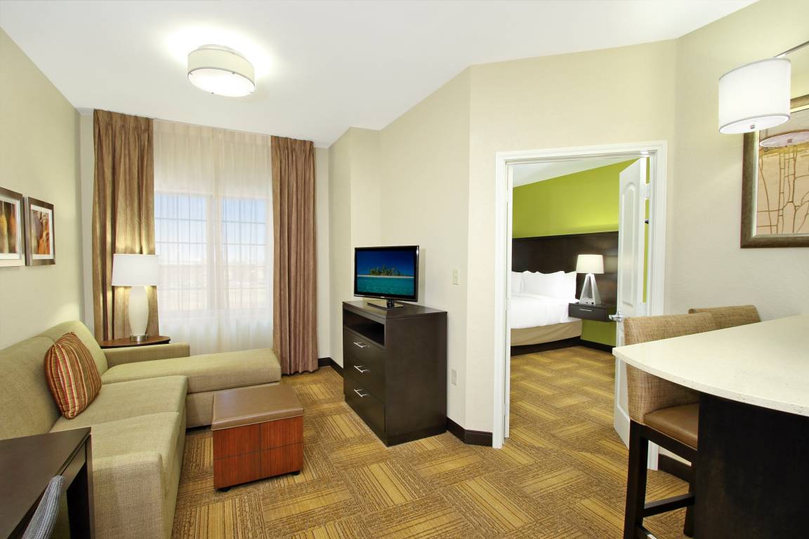 Condo ∙ 1 Bedroom ∙ 2 Guests - Odessa, TX