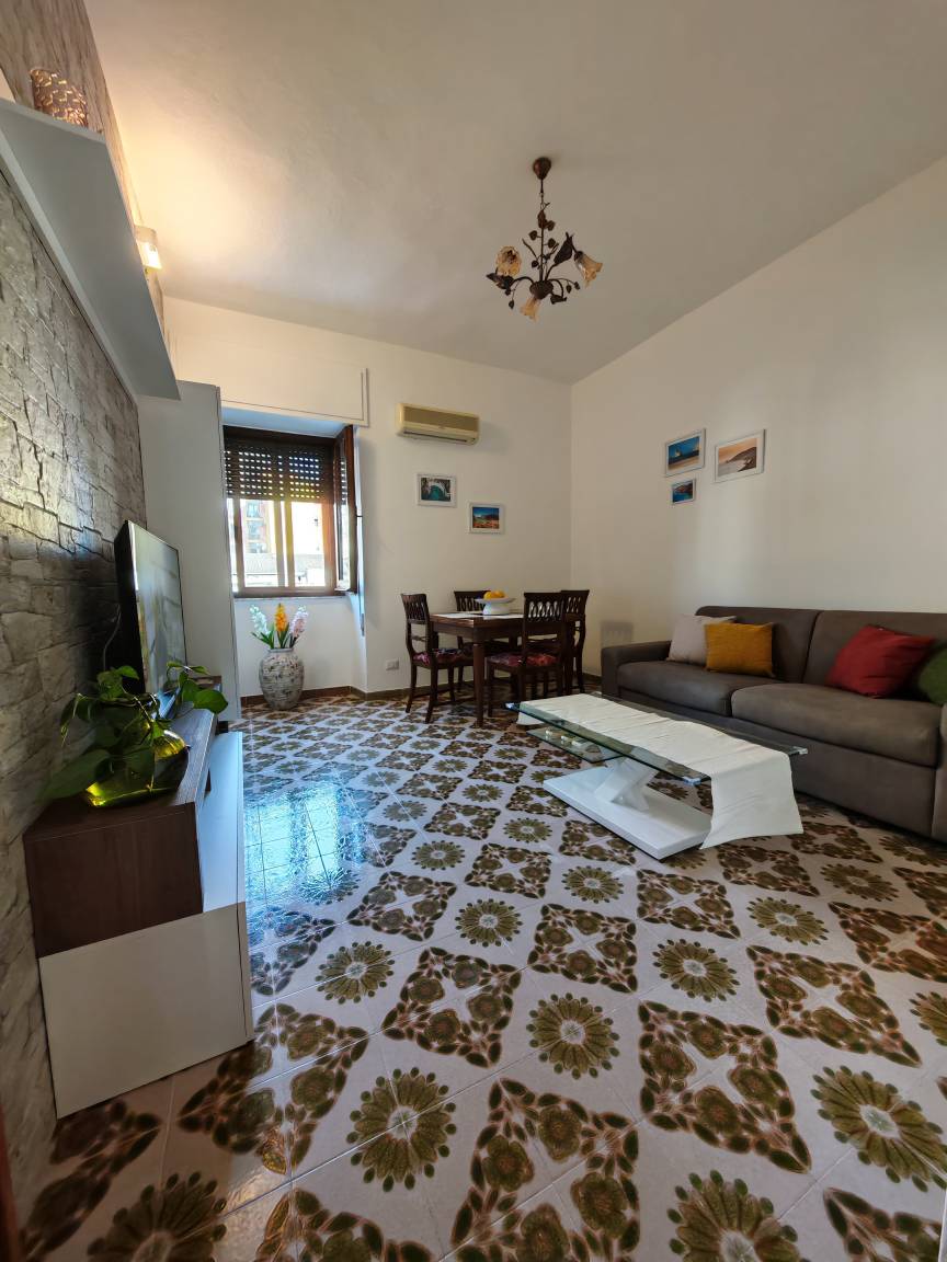 80 M² Apartamento ∙ 2 Habitaciones ∙ 5 Huéspedes - Iglesias