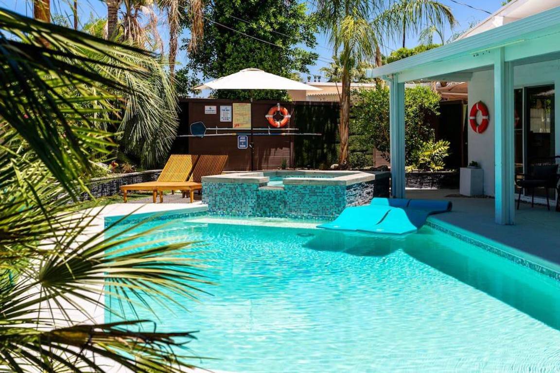 Casa ∙ 4 Habitaciones ∙ 8 Huéspedes - Palm Springs, CA