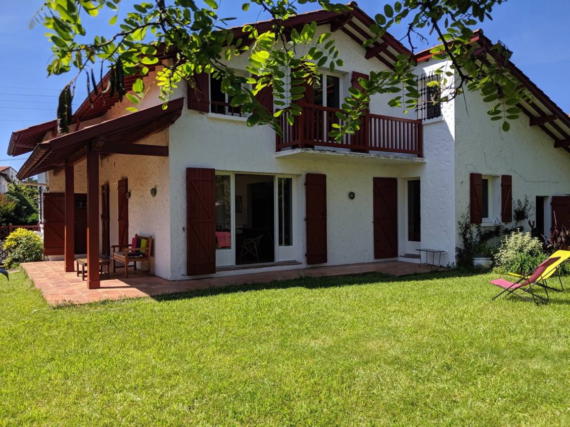 160 M² Maison De Vacances ∙ 6 Chambres ∙ 12 Personnes - Urrugne