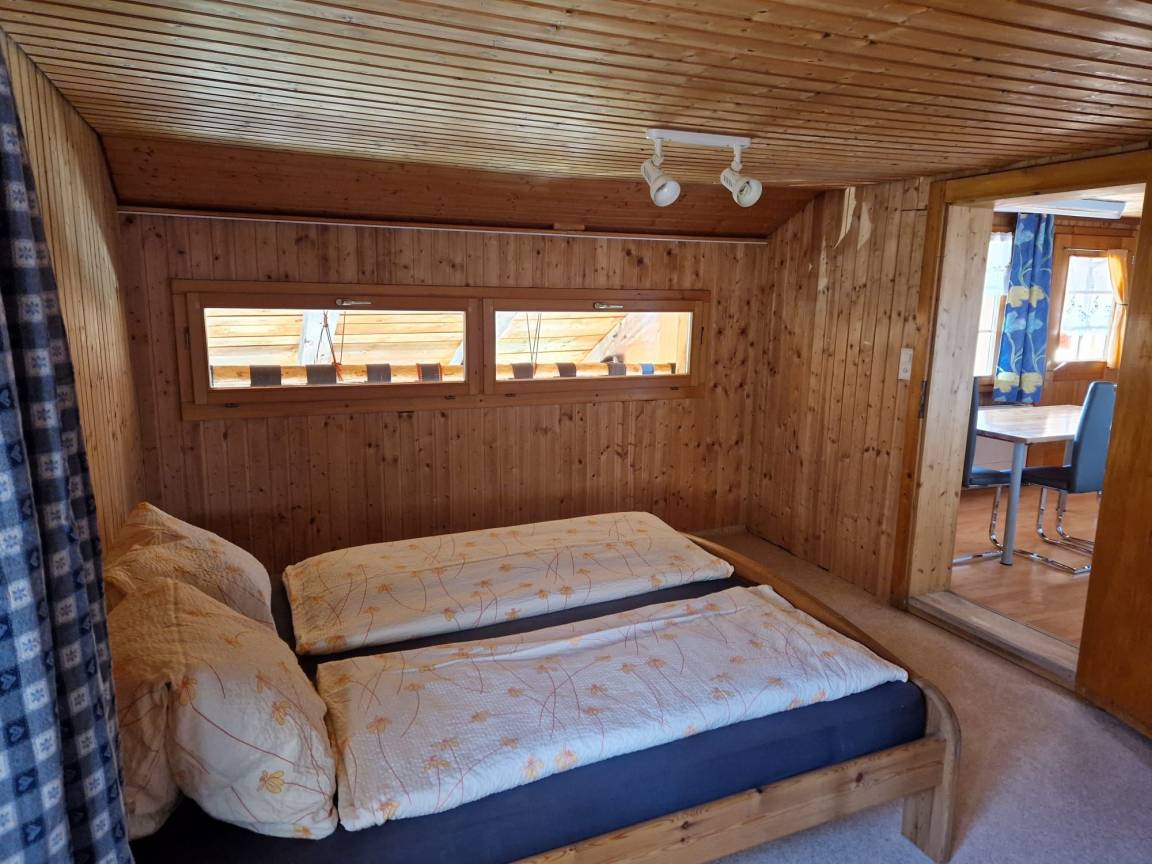 70 M² Apartamento ∙ 1 Habitación ∙ 6 Huéspedes - Zweisimmen