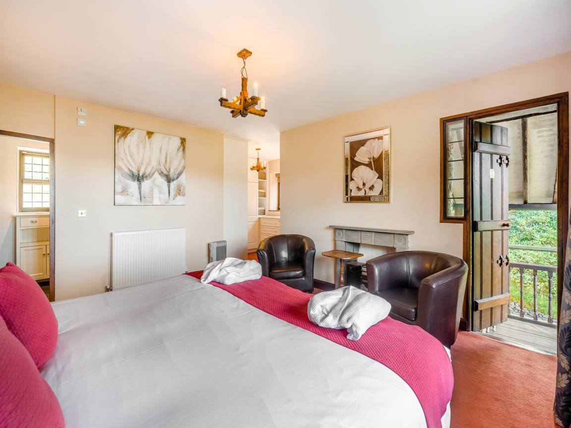 Cottage ∙ 4 Bedrooms ∙ 8 Guests - Bowness-on-Windermere