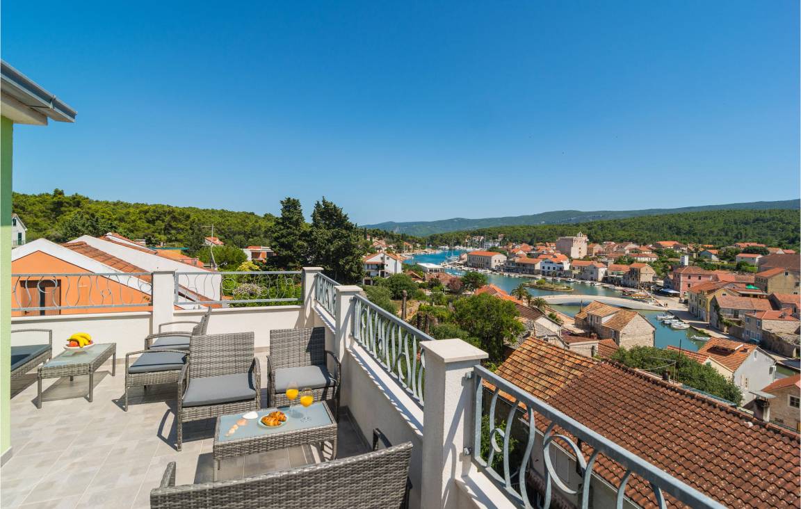 160 M² Ferienwohnung ∙ 4 Schlafzimmer ∙ 8 Gäste - Stari Grad