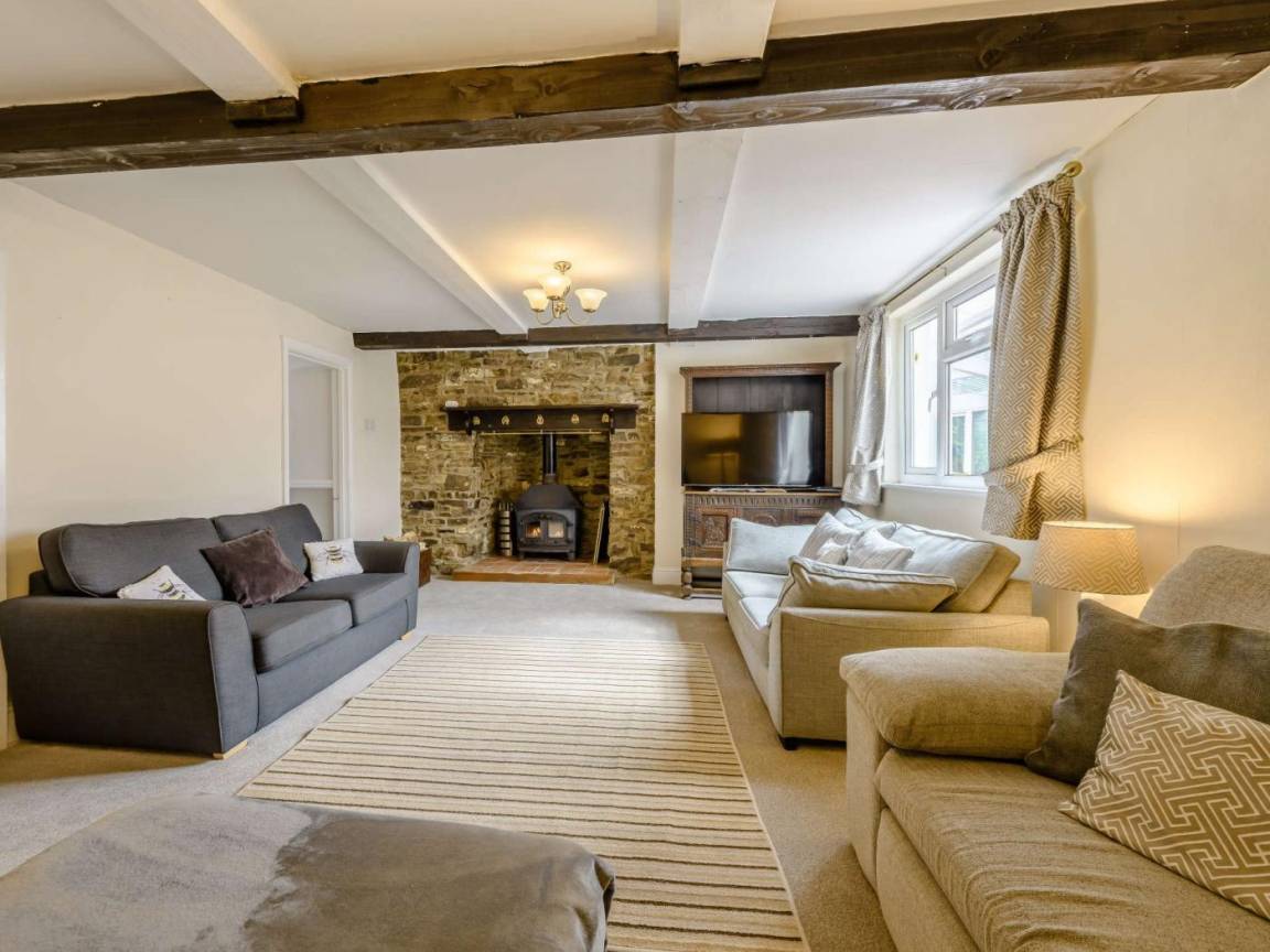 Cottage ∙ 7 Bedrooms ∙ 18 Guests - Clovelly