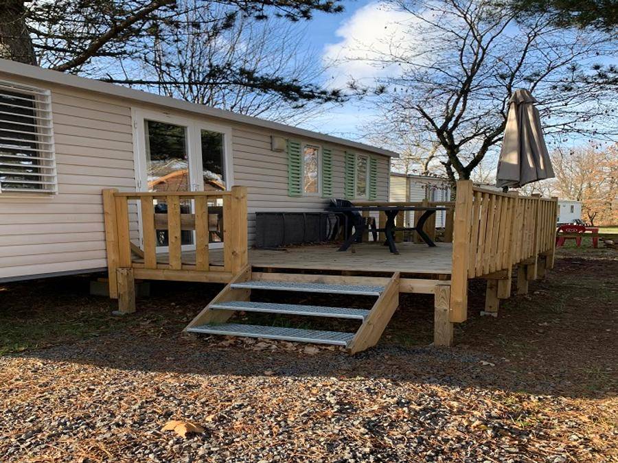 Camper/roulotte ∙ 2 Camere Da Letto ∙ 4 Ospiti - Cantal