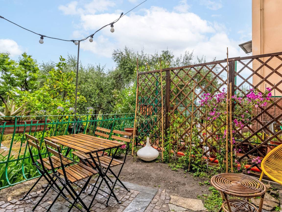 65 M² Ferienhaus ∙ 1 Schlafzimmer ∙ 2 Gäste - Imperia