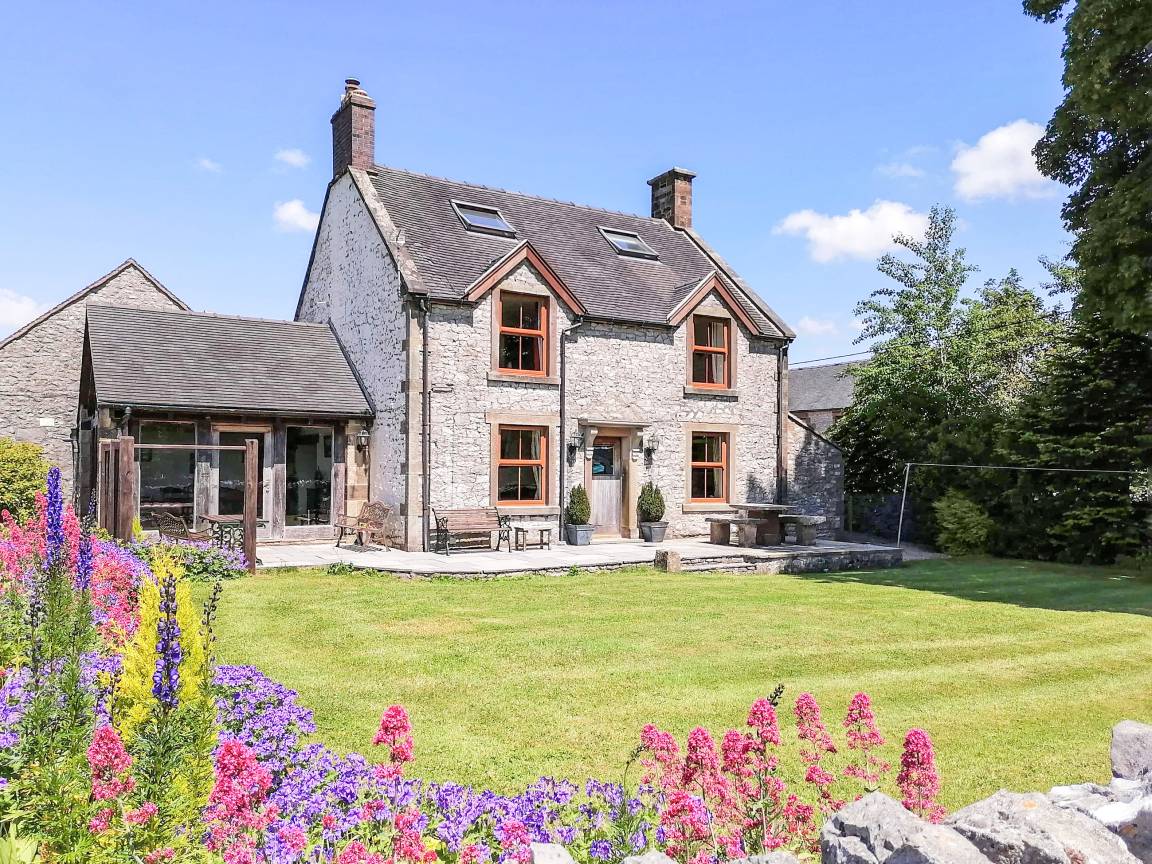 Cottage ∙ 4 Bedrooms ∙ 8 Guests - Hartington