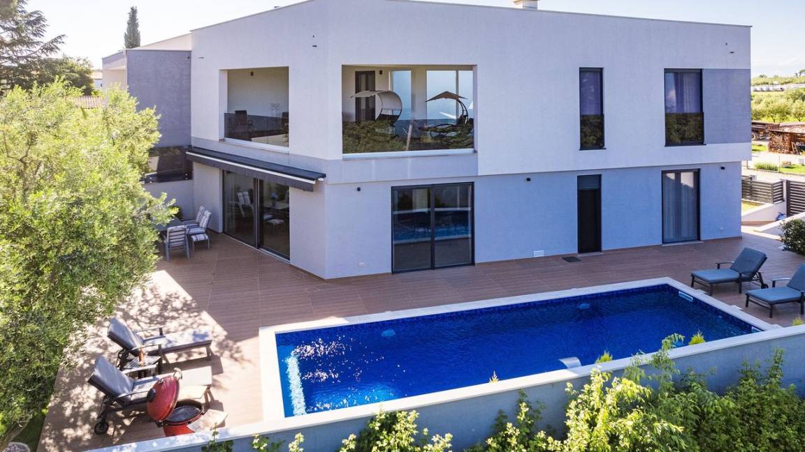 260 M² Apartment ∙ 3 Bedrooms ∙ 7 Guests - Poreč