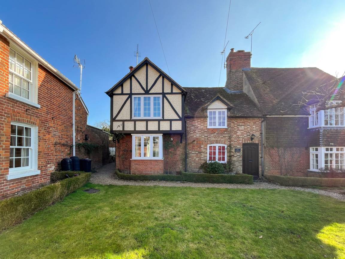 Cottage ∙ 2 Bedrooms ∙ 4 Guests - Isle of Sheppey