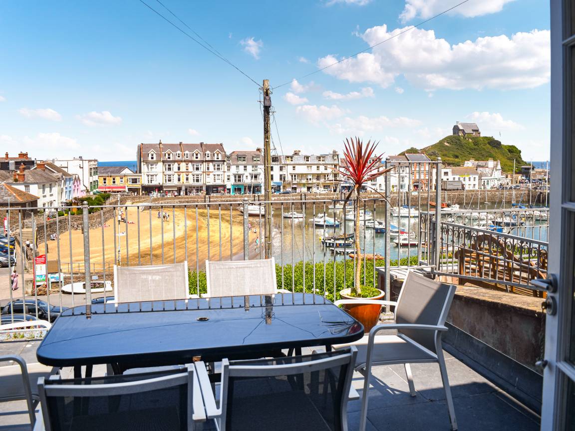 Cottage ∙ 3 Bedrooms ∙ 6 Guests - Combe Martin Bay