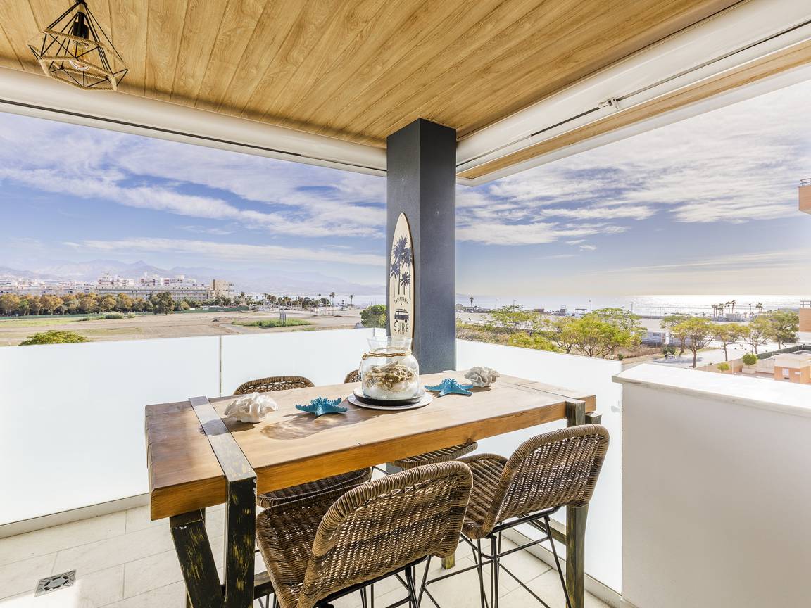71 M² Apartamento ∙ 2 Habitaciones ∙ 4 Huéspedes - Torre del Mar