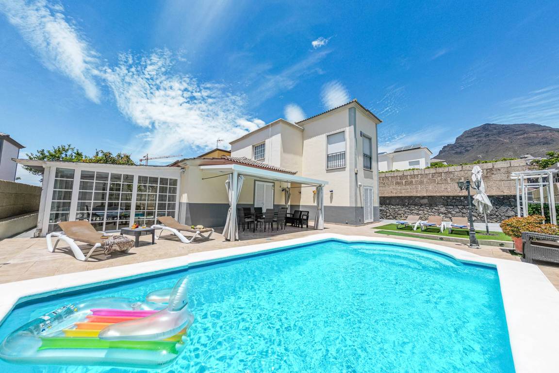 137 M² Villa ∙ 3 Schlafzimmer ∙ 8 Gäste - Los Cristianos