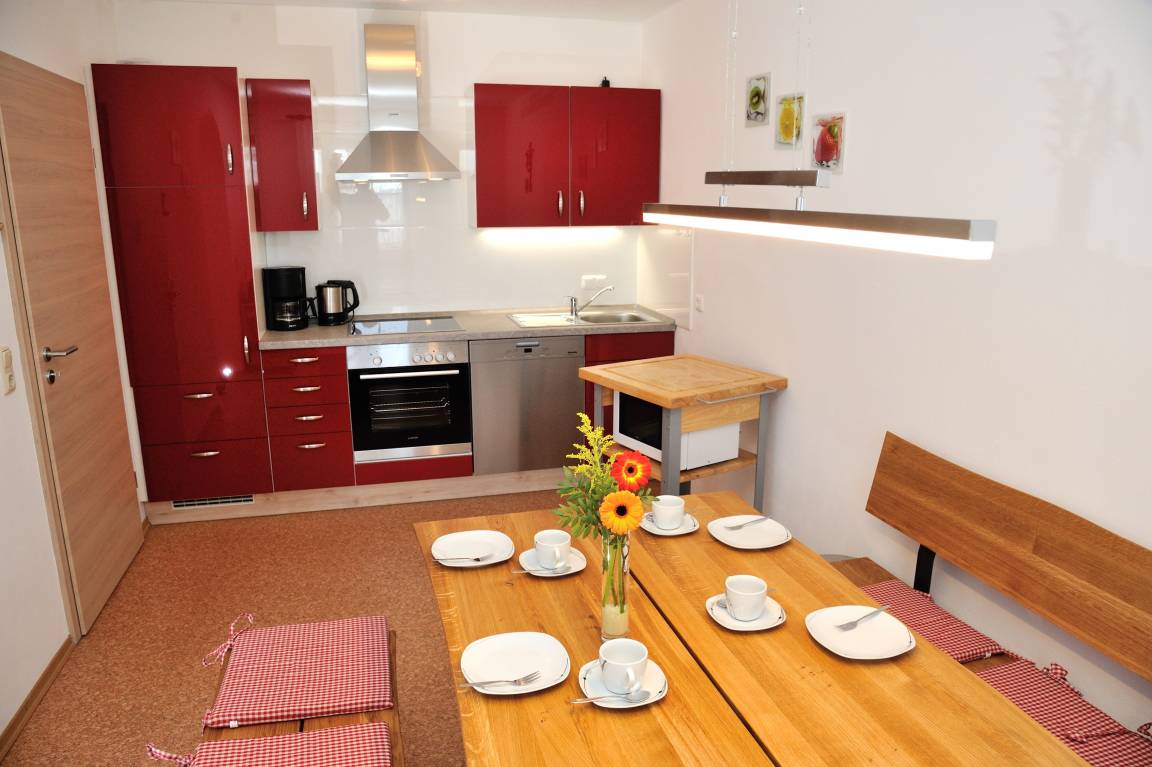 75 M² Ferienwohnung ∙ 2 Schlafzimmer ∙ 4 Gäste - Abensberg