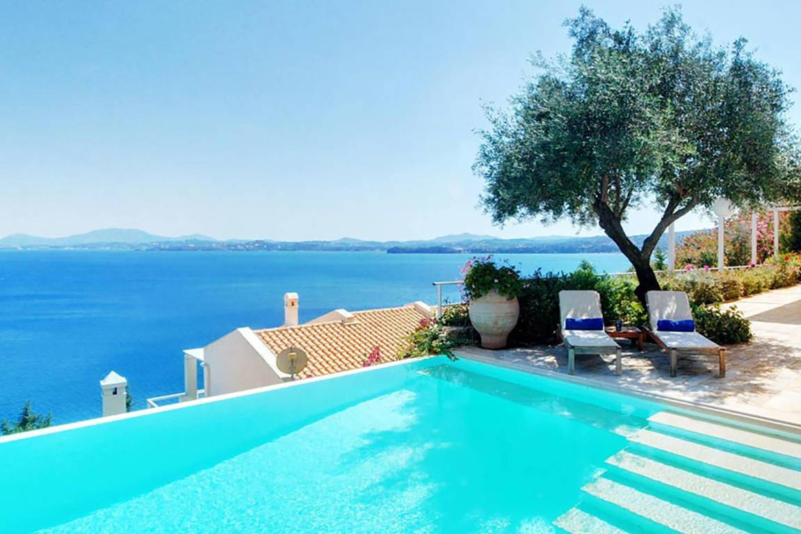 Villa ∙ 4 Bedrooms ∙ 8 Guests - Kalami