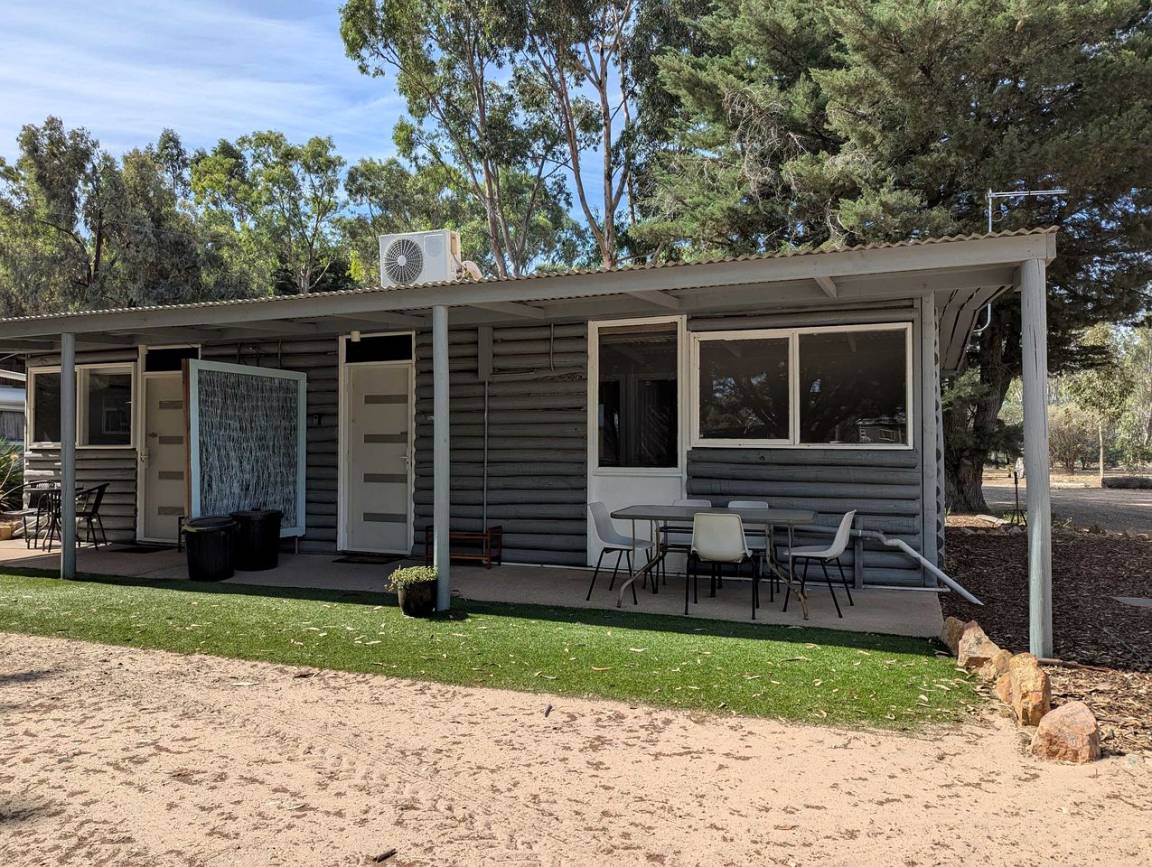 House ∙ 1 Bedroom ∙ 5 Guests - Victoria