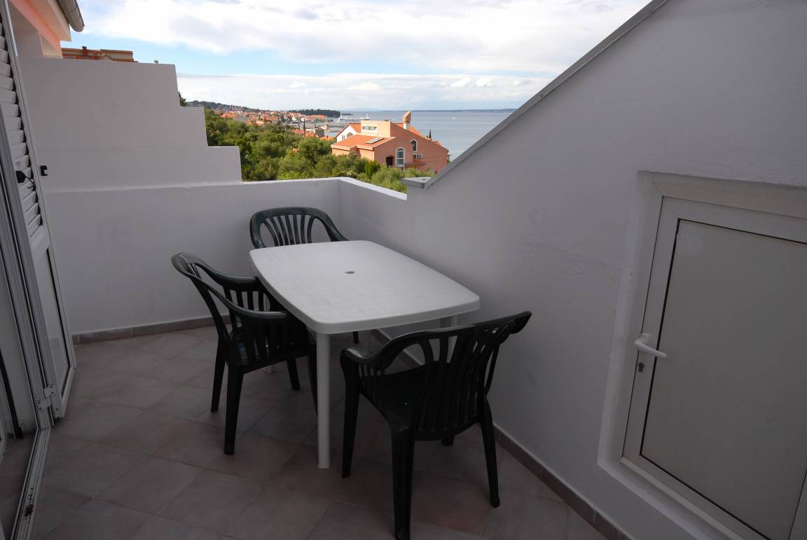 56 M² Ferienwohnung ∙ 3 Schlafzimmer ∙ 6 Gäste - Zadar