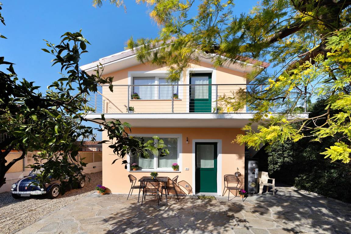 38 M² Apartment ∙ 2 Bedrooms ∙ 4 Guests - Albenga