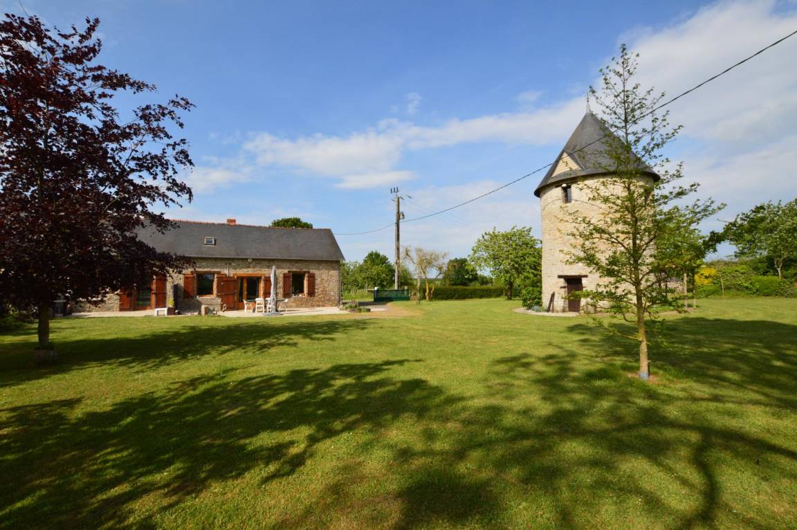 75 M² Gîte ∙ 1 Chambre ∙ 4 Personnes - Bain-de-Bretagne