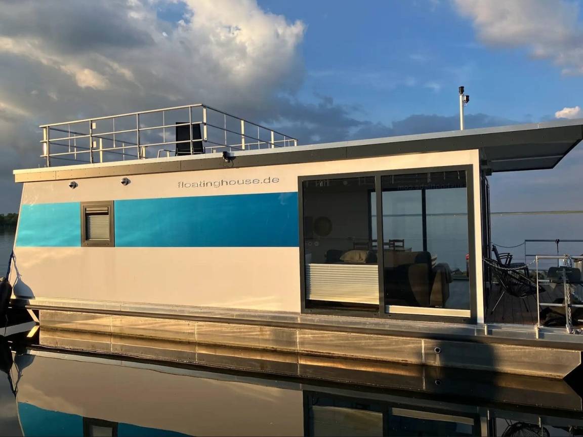 33 M² Hausboot ∙ 1 Schlafzimmer ∙ 3 Gäste - Müritz