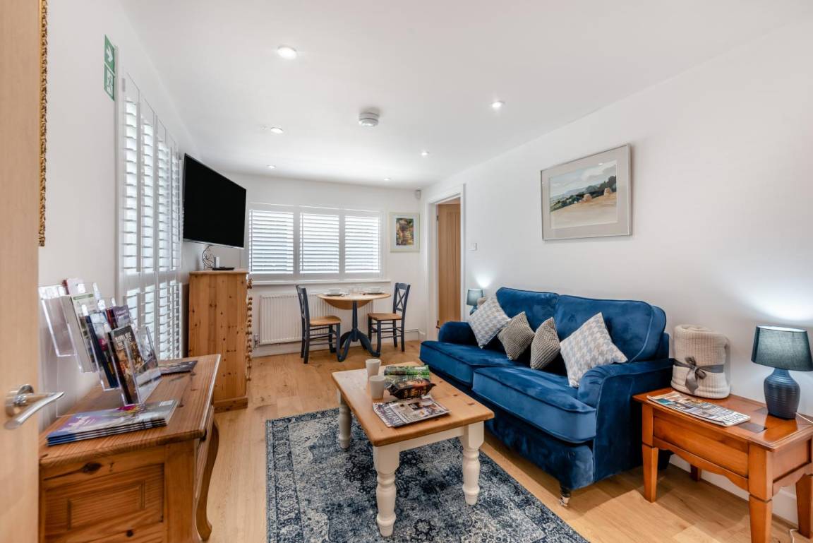 House ∙ 1 Bedroom ∙ 2 Guests - Arundel