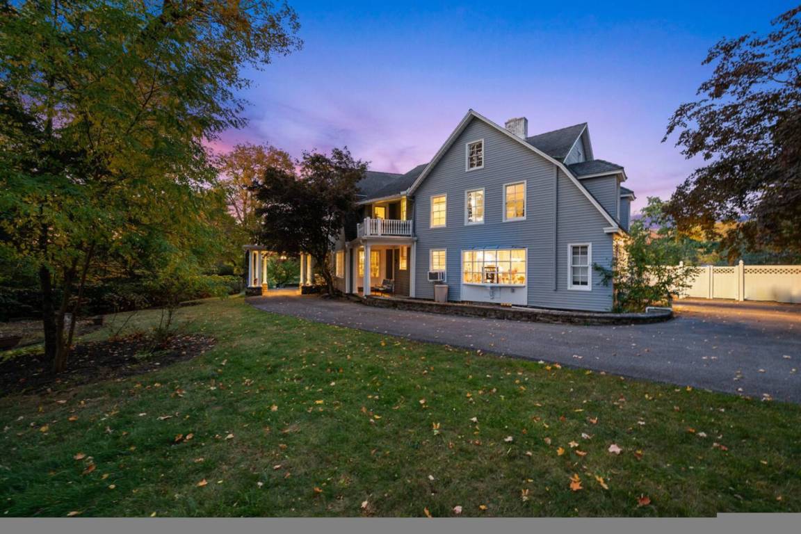 621 M² House ∙ 1 Bedroom ∙ 16 Guests - Newburgh, NY