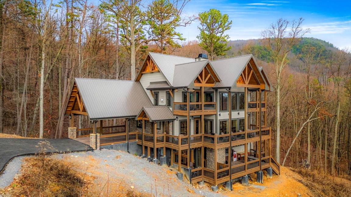 House ∙ 1 Bedroom ∙ 12 Guests - Tennessee