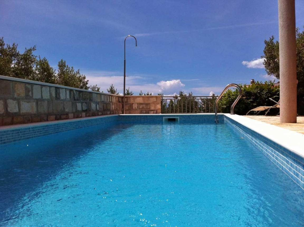 220 M² Ferienwohnung ∙ 5 Schlafzimmer ∙ 10 Gäste - Makarska