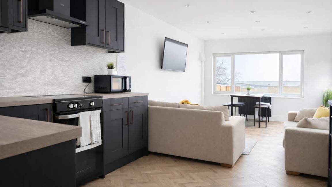 Apartment ∙ 2 Bedrooms ∙ 6 Guests - Raptor Foundation