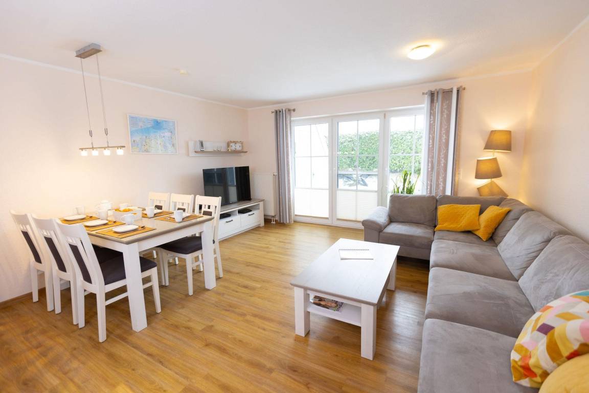 82 M² Ferienhaus ∙ 3 Schlafzimmer ∙ 6 Gäste - Nordenham