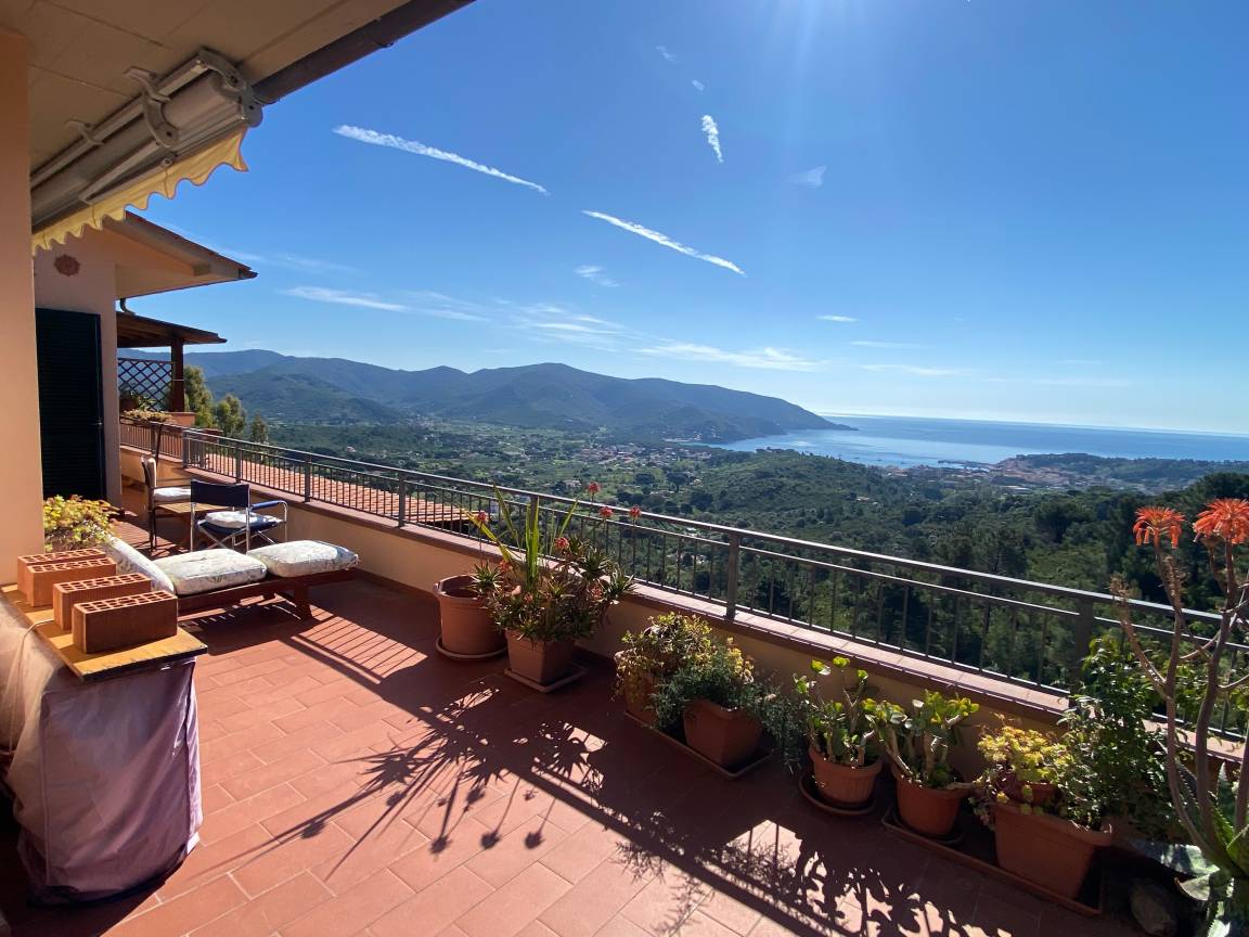 90 M² Ferienhaus ∙ 2 Schlafzimmer ∙ 4 Gäste - Elba