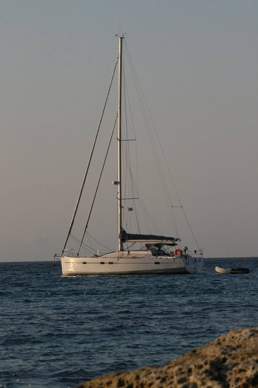 12 M² Houseboat ∙ 2 Bedrooms ∙ 4 Guests - Nice