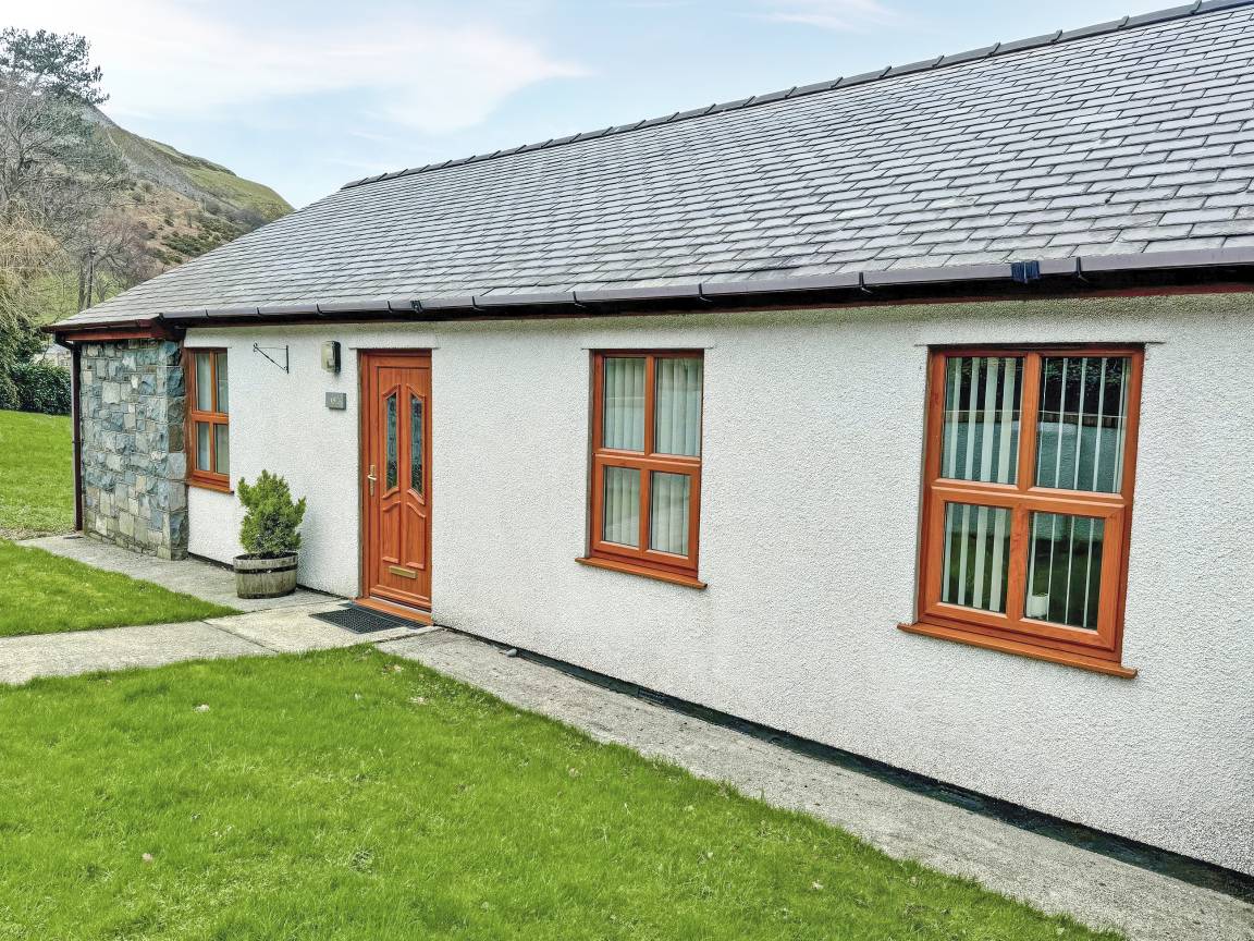 Cottage ∙ 3 Bedrooms ∙ 6 Guests - Conwy