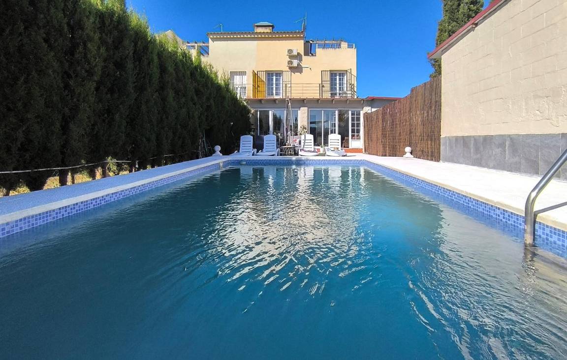 110 M² Maison De Vacances ∙ 3 Chambres ∙ 6 Personnes - Guillena