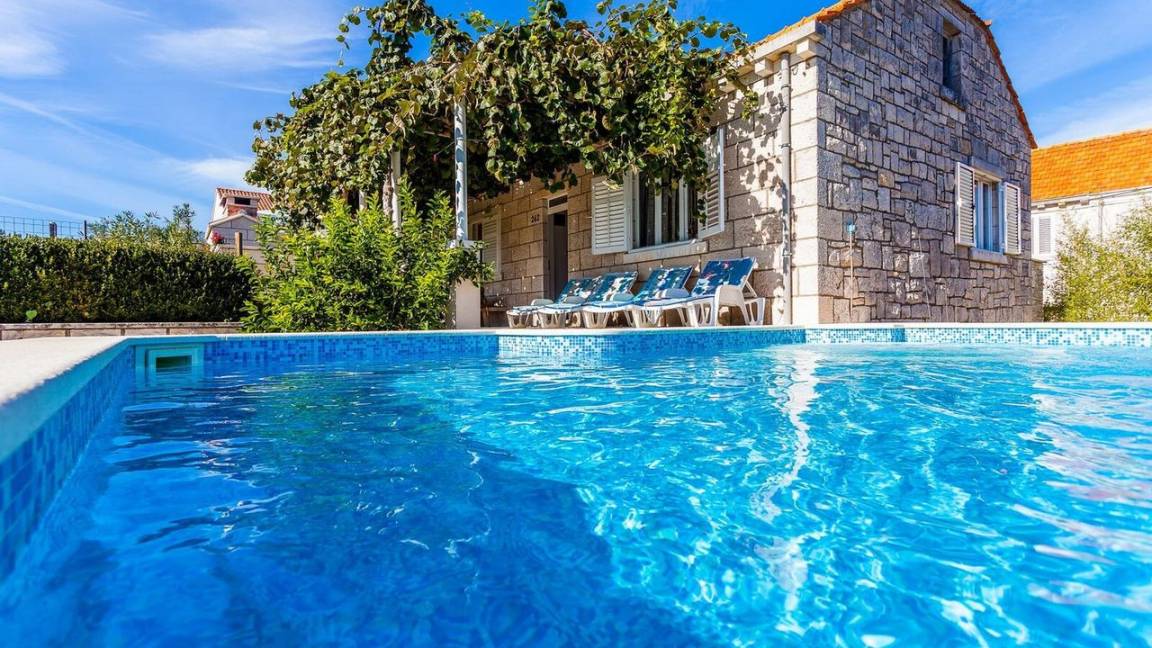 130 M² House ∙ 4 Bedrooms ∙ 8 Guests - Korčula